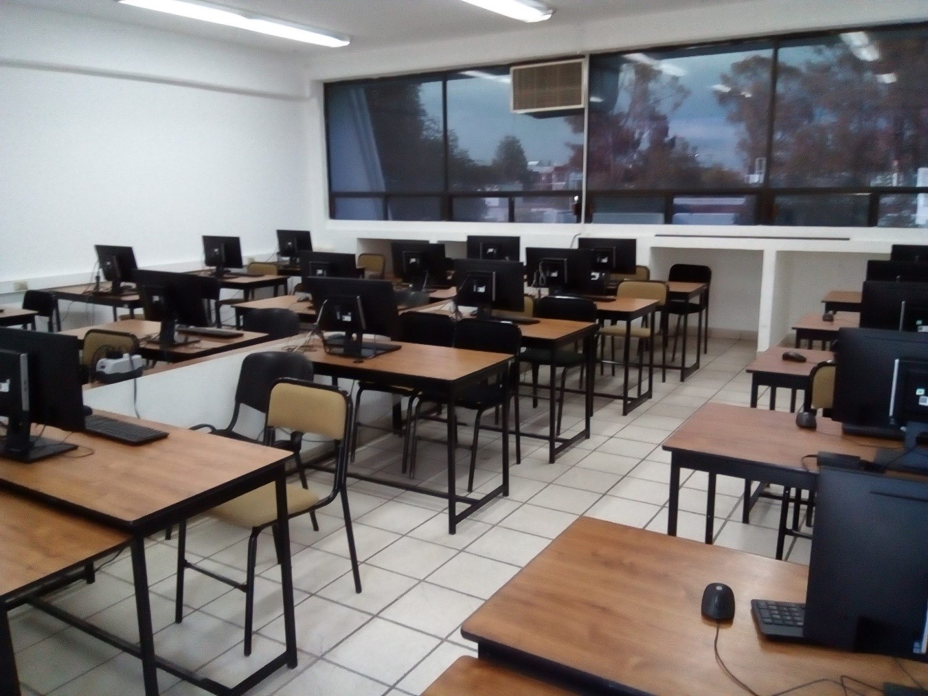 Instalaciones | FCFM-BUAP